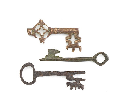 Bonhams : Three Medieval keys, 14th/15th century