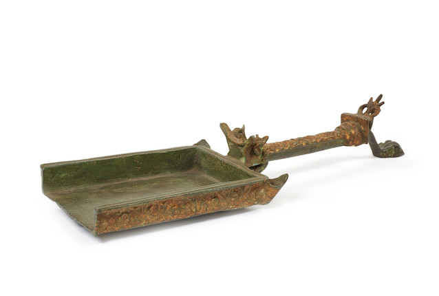 Bonhams : BATILLUM, PELLE À ENCENS, BRONZE, ART ROMAIN, CIRCA IER-IIE S ...