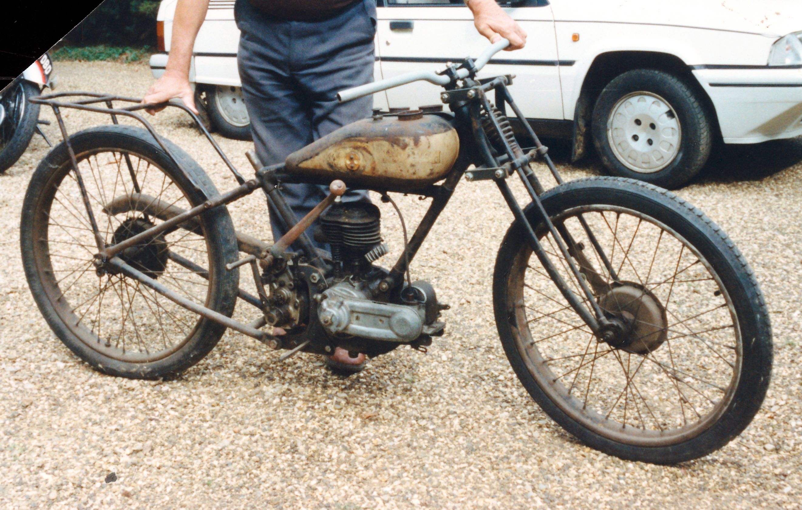 Bonhams Cars : c.1929 Raleigh 247cc 2 1/4hp Frame no. J17120 Engine no. tba