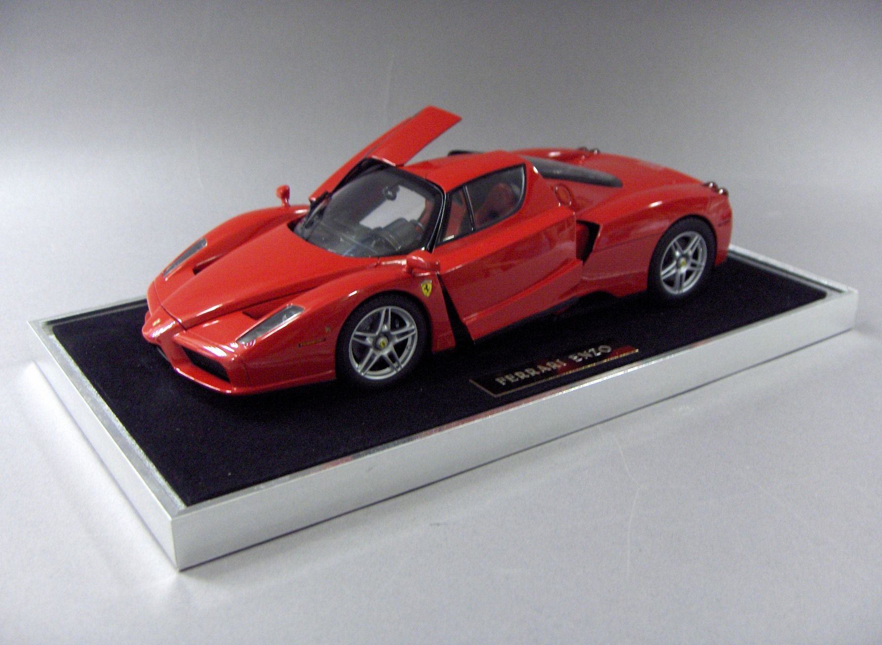 Bonhams Cars : A 118 scale model of a Ferrari Enzo by BBR Models,
