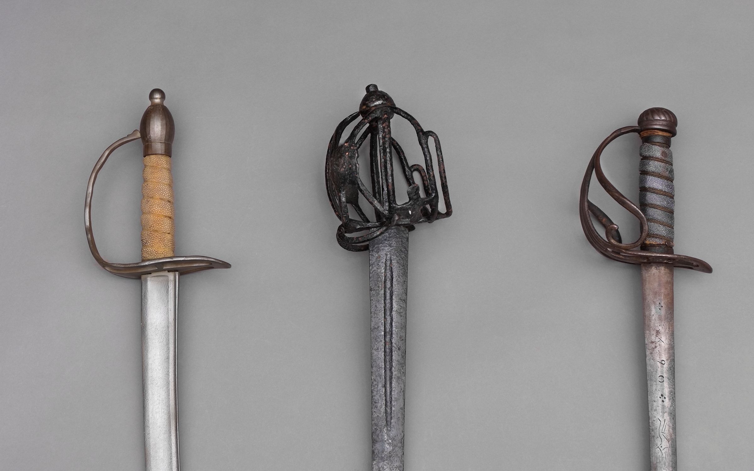 Bonhams : A Cavalry Officer's Sword.