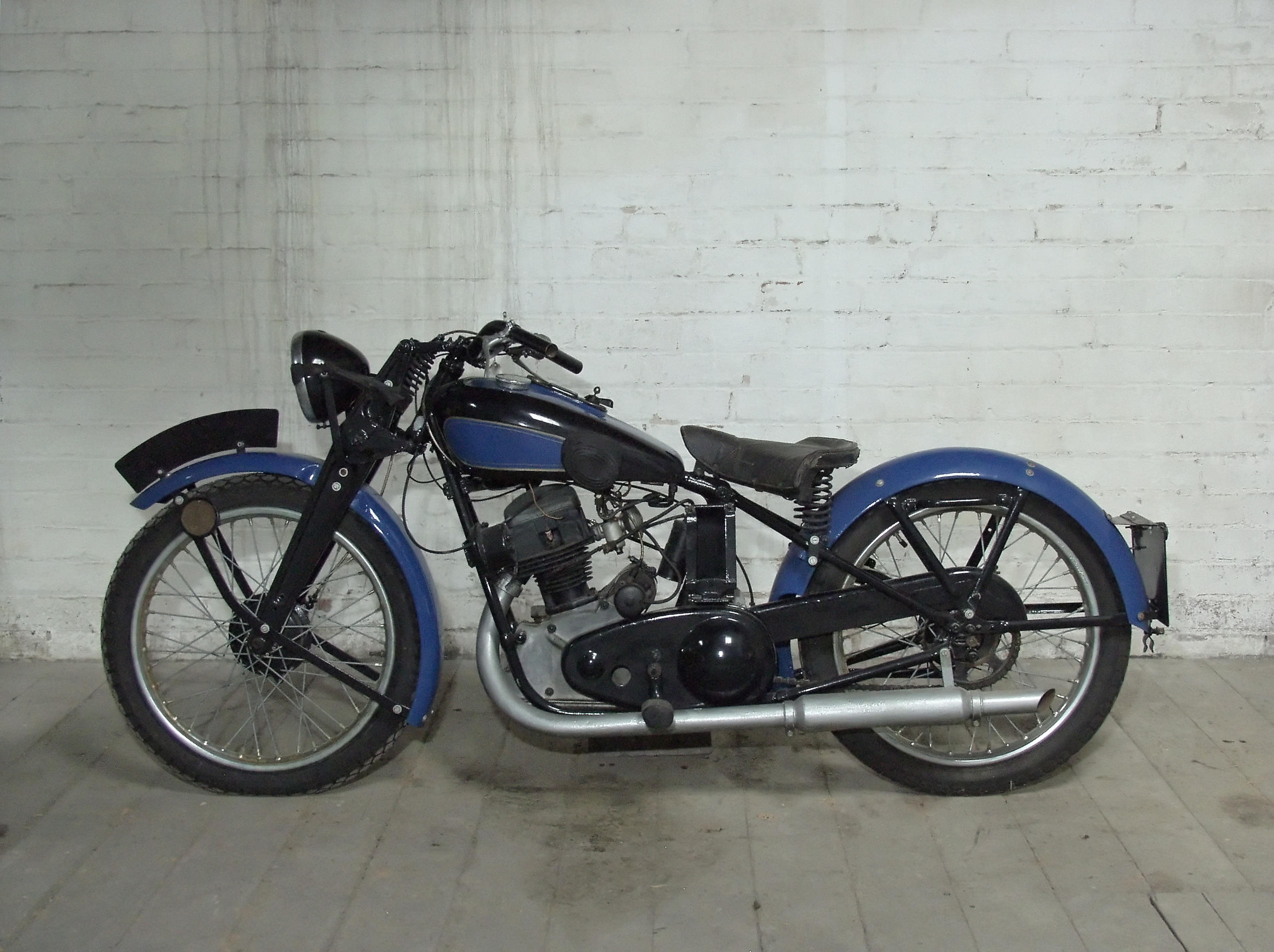 Bonhams Cars C1937 Royal Enfield 148cc Model T Frame No 1208 Engine