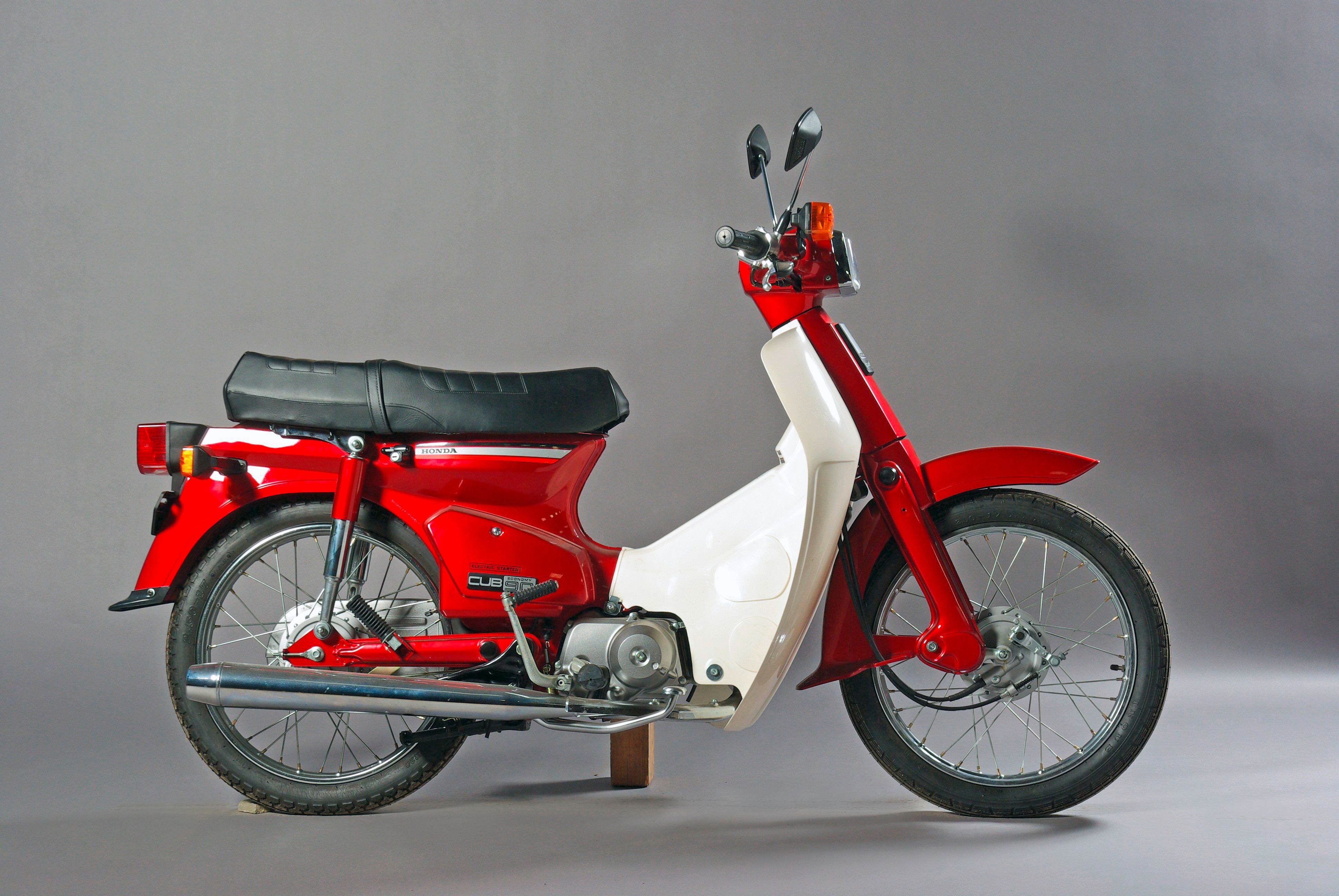 Bonhams Cars : Only 2 kilometres recorded,1999 Honda 90cc Super Cub ...