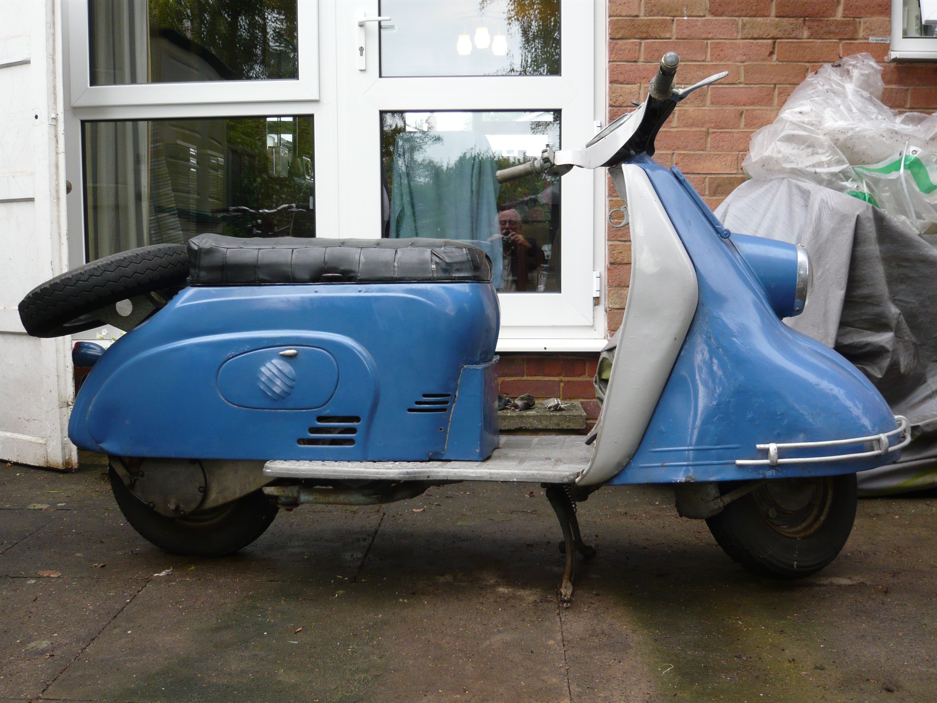 Bonhams Cars : 1959 Heinkel Tourist 174cc Frame no. 196902 Engine no ...
