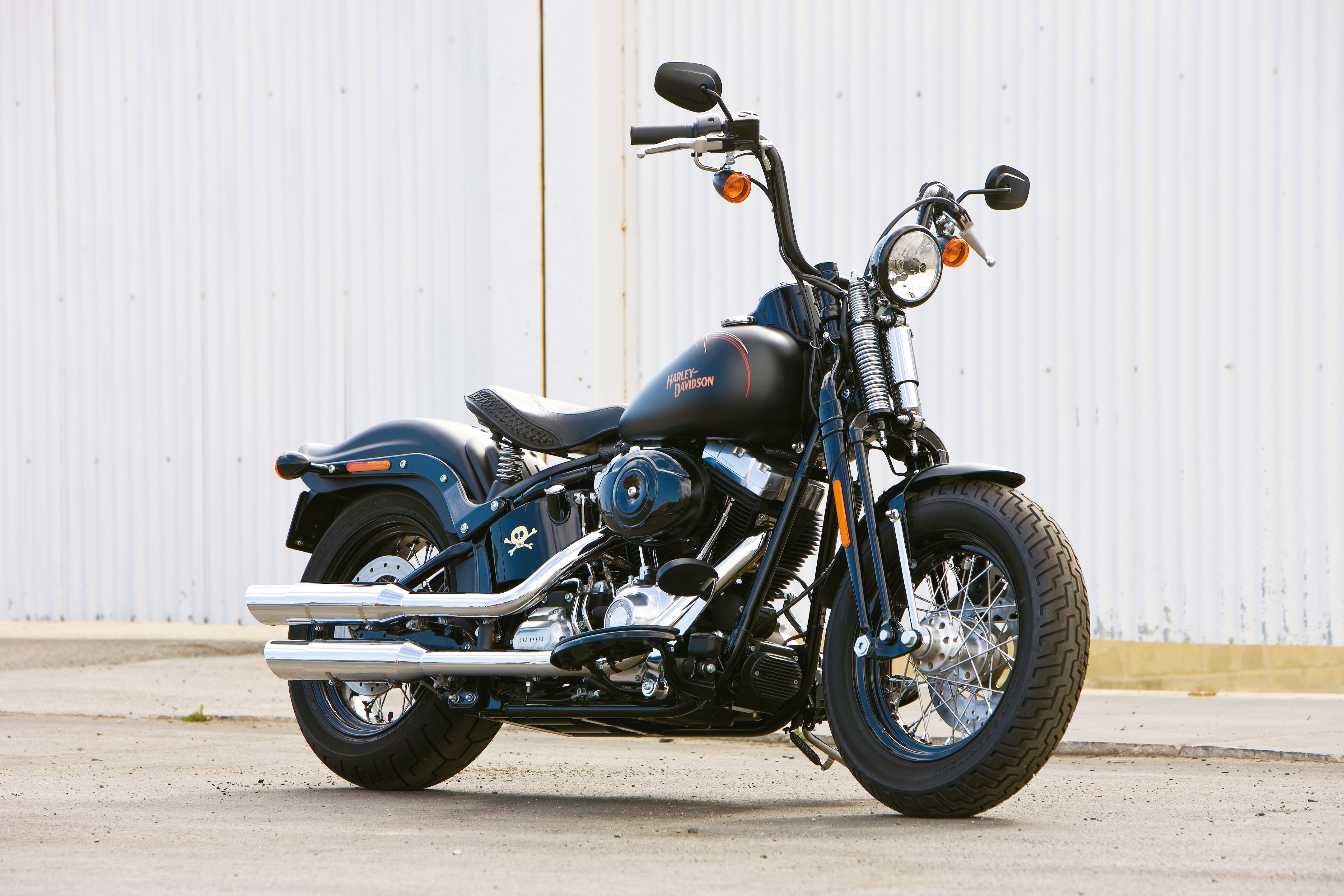 Harley Davidson Bones Harley Davidson Crossbones Review | Test Ride