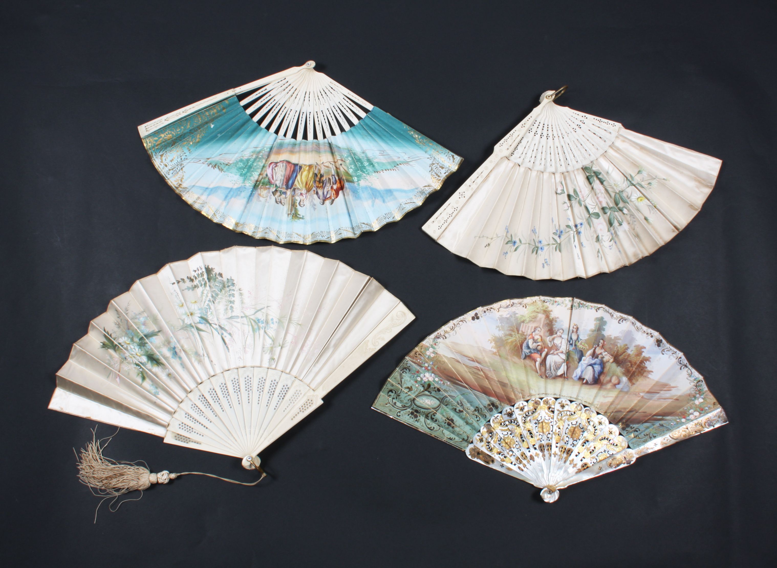 Bonhams : Two Victorian fans