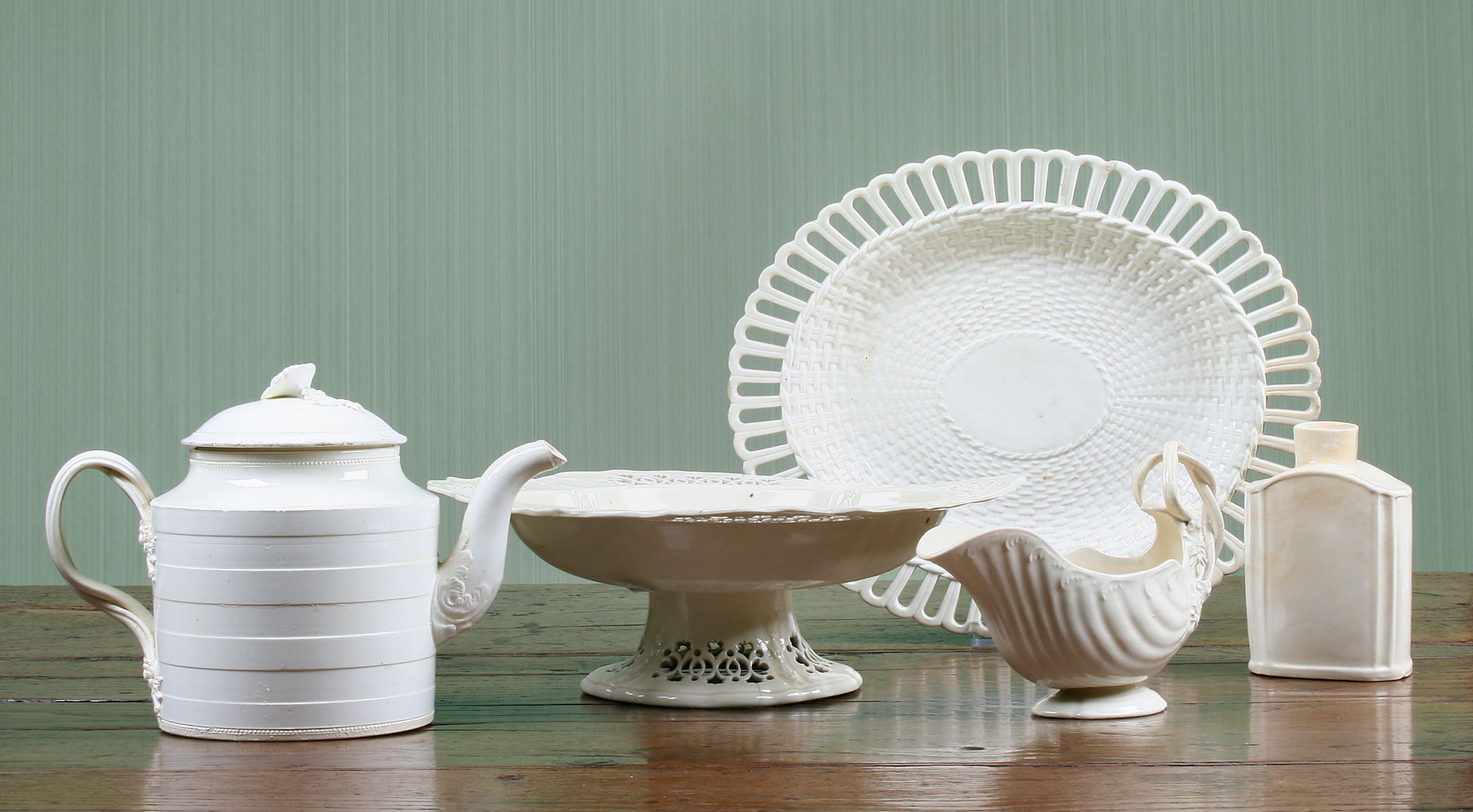 Bonhams : A collection of Leeds pottery creamware Late 18th Century