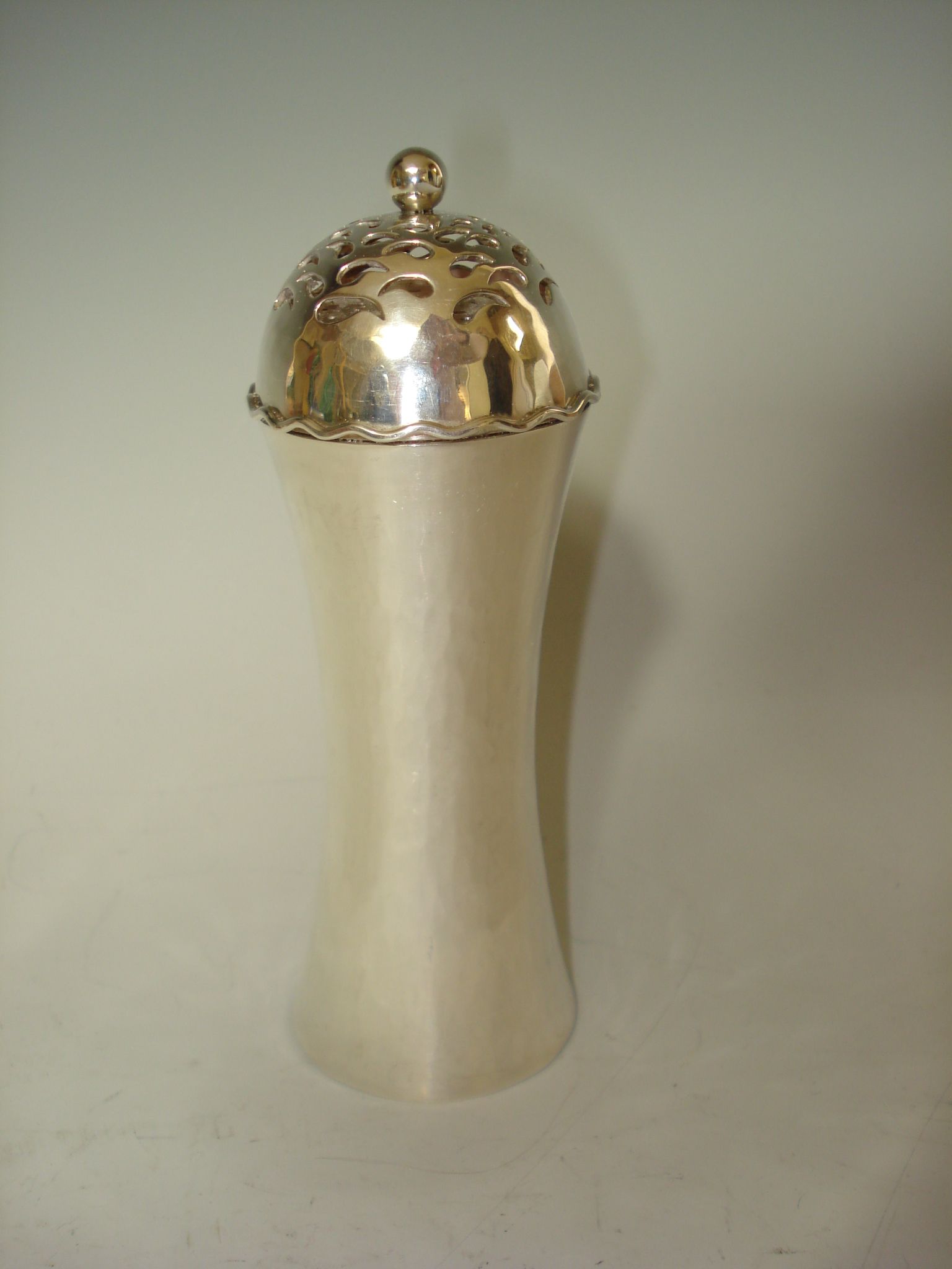 Bonhams : A modern sugar castor by Anton Pruden and Rebecca Smith