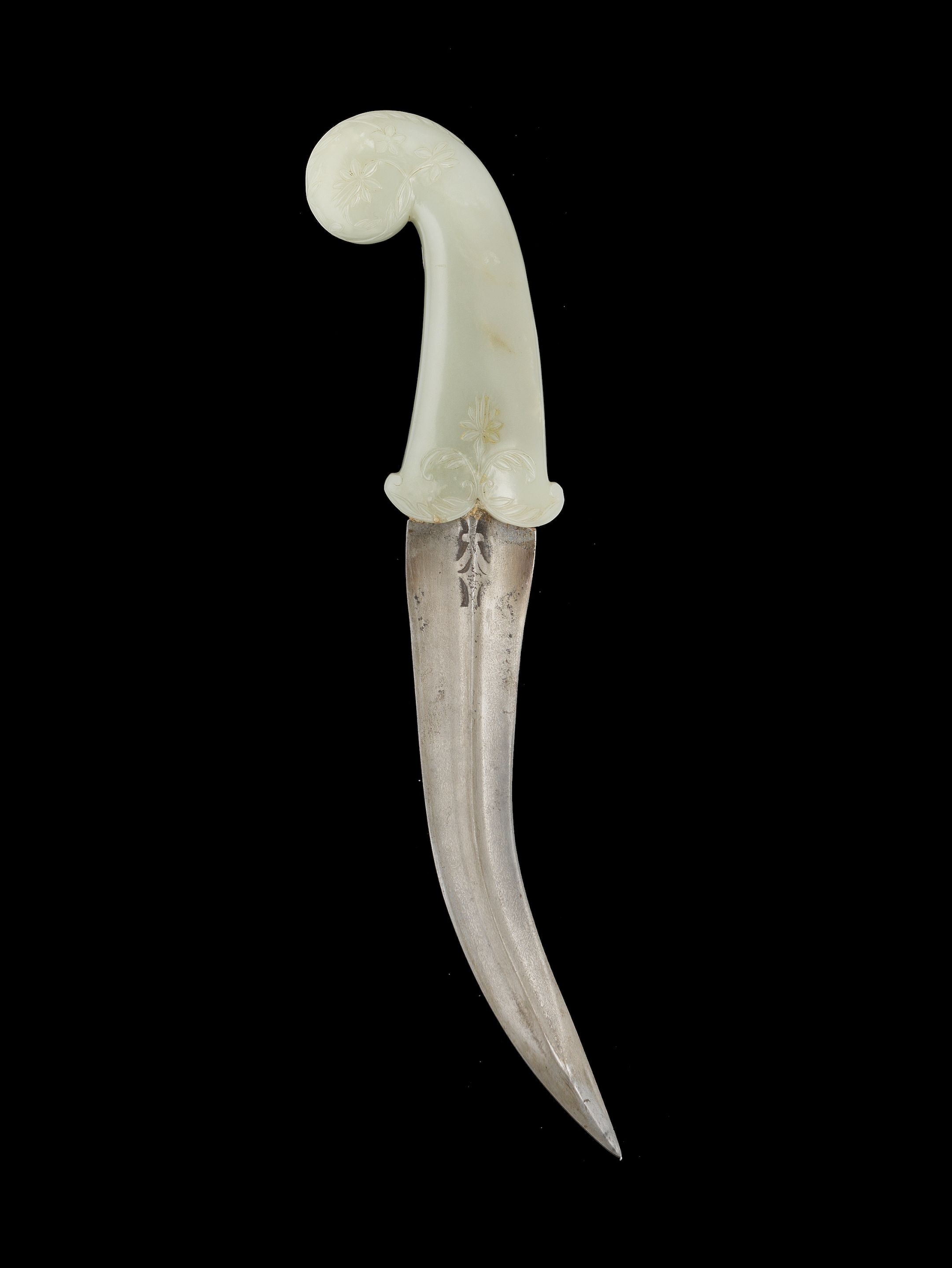 Bonhams : A Mughal jade hilted Dagger (khanjar) India, 18th Century
