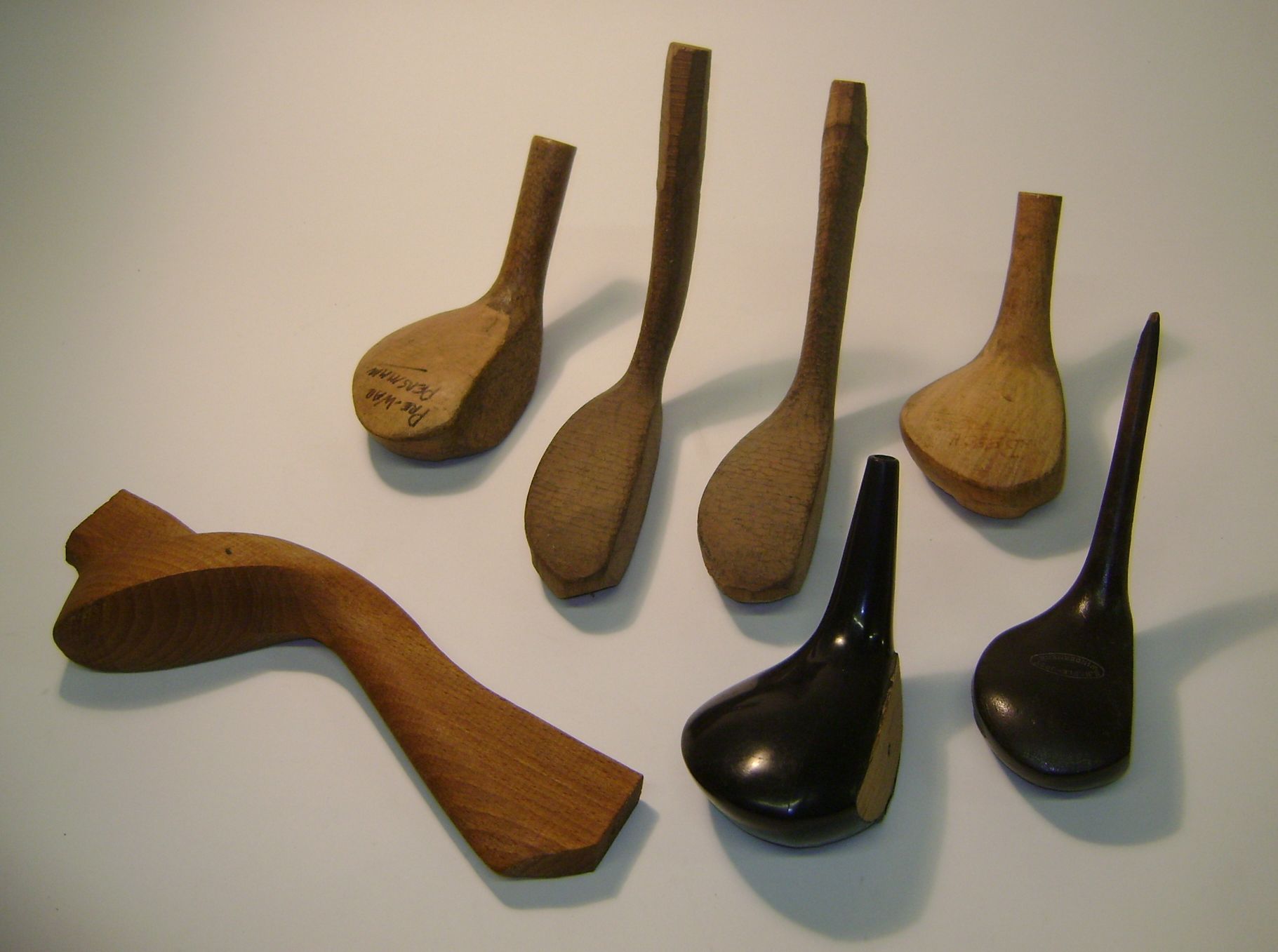 Bonhams : A collection of 7 modern wooden club heads in various degrees ...