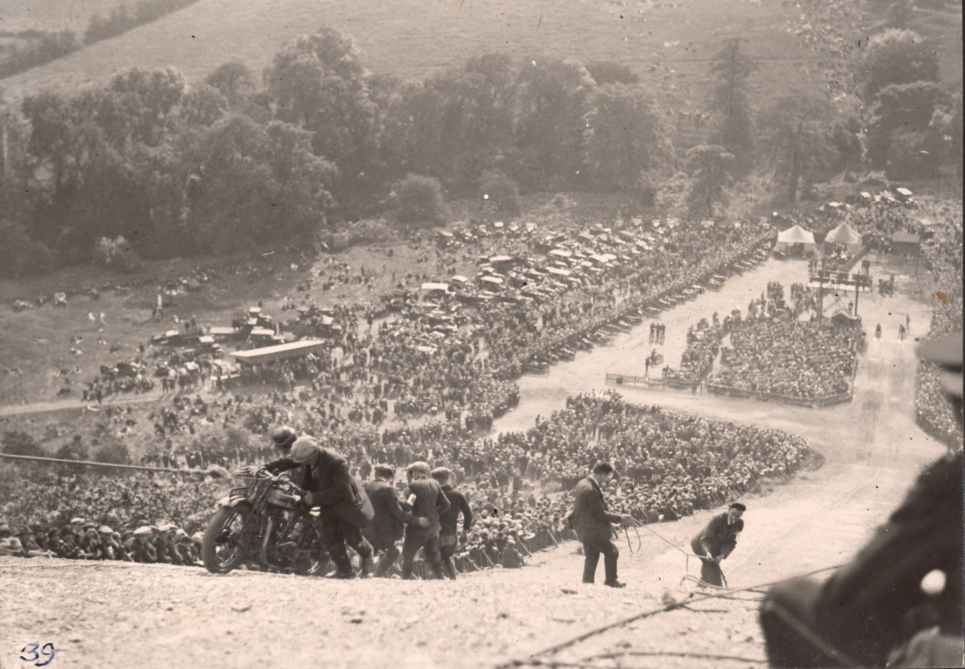 Bonhams Cars : Leeds Motor Club 1926 - an important photograph album,