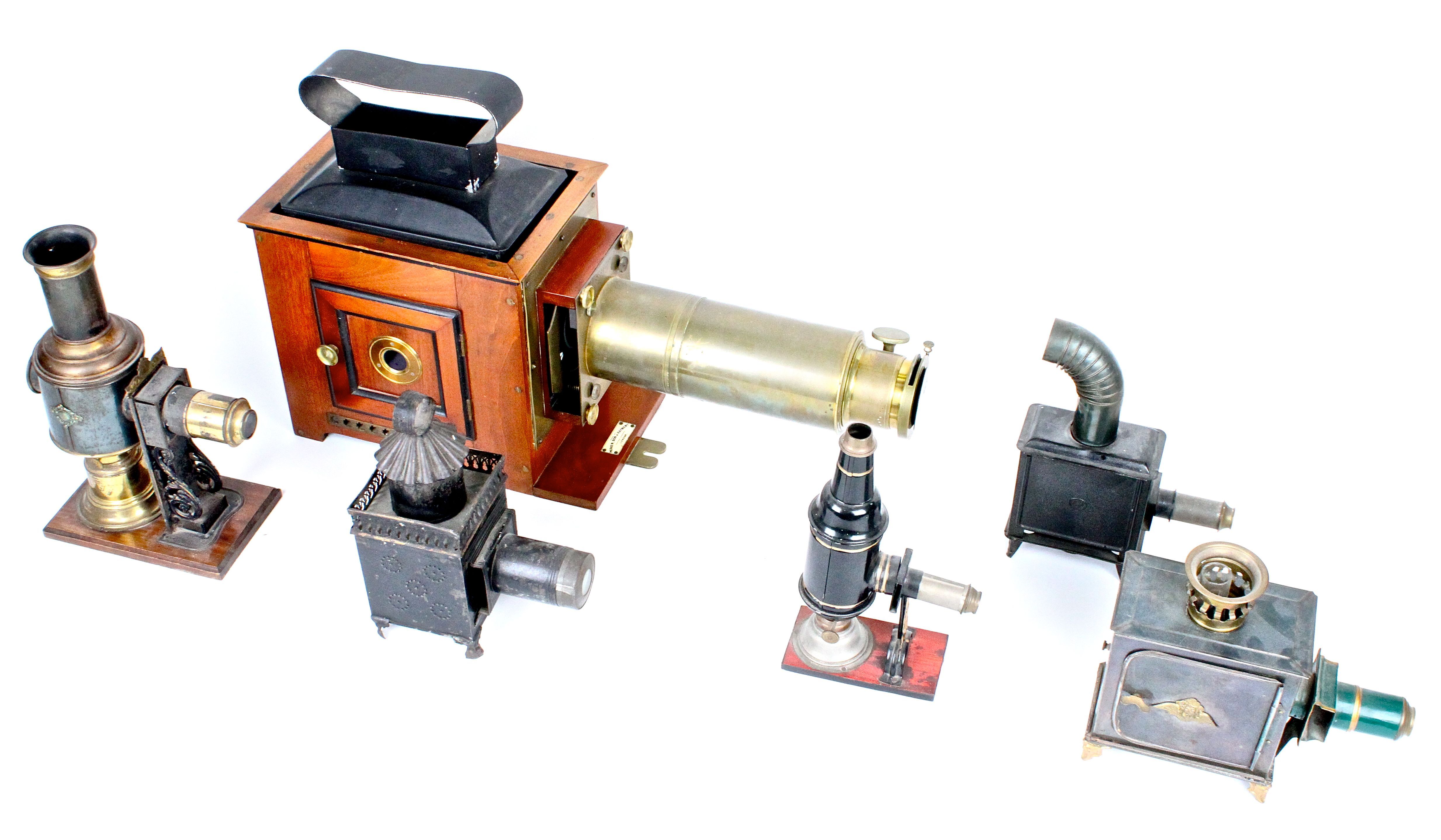 Bonhams : Magic lanterns and slides