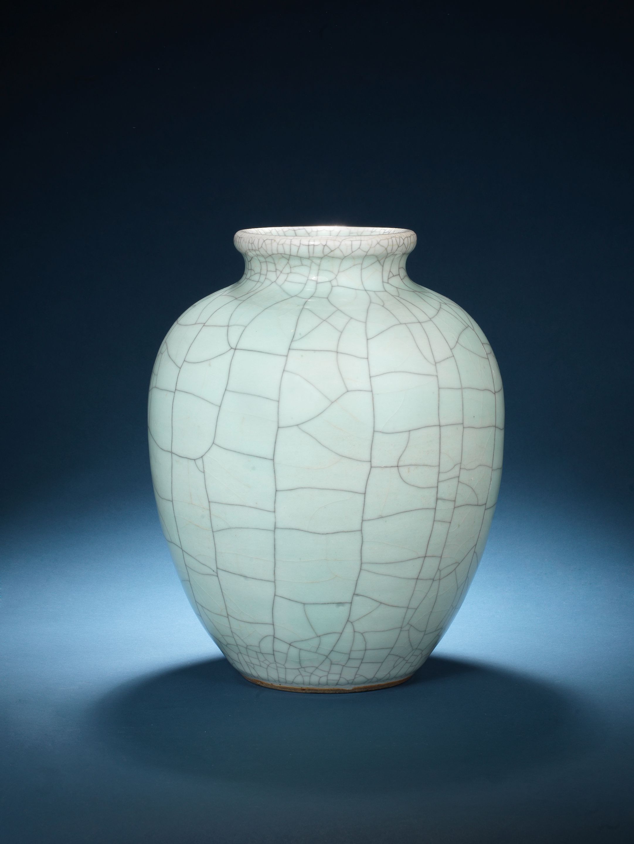 Bonhams : A Ge-type glazed oviform vase 18th/19th century
