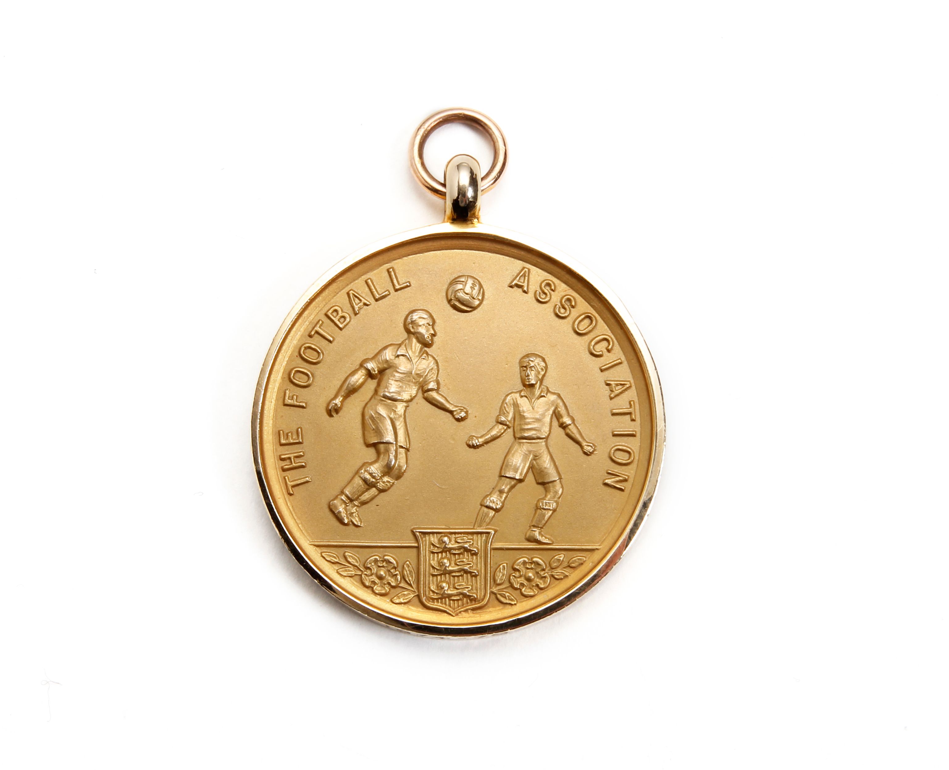 Bonhams : 1975 Fulham F.A. Cup runners up medal awarded to Viv Busby