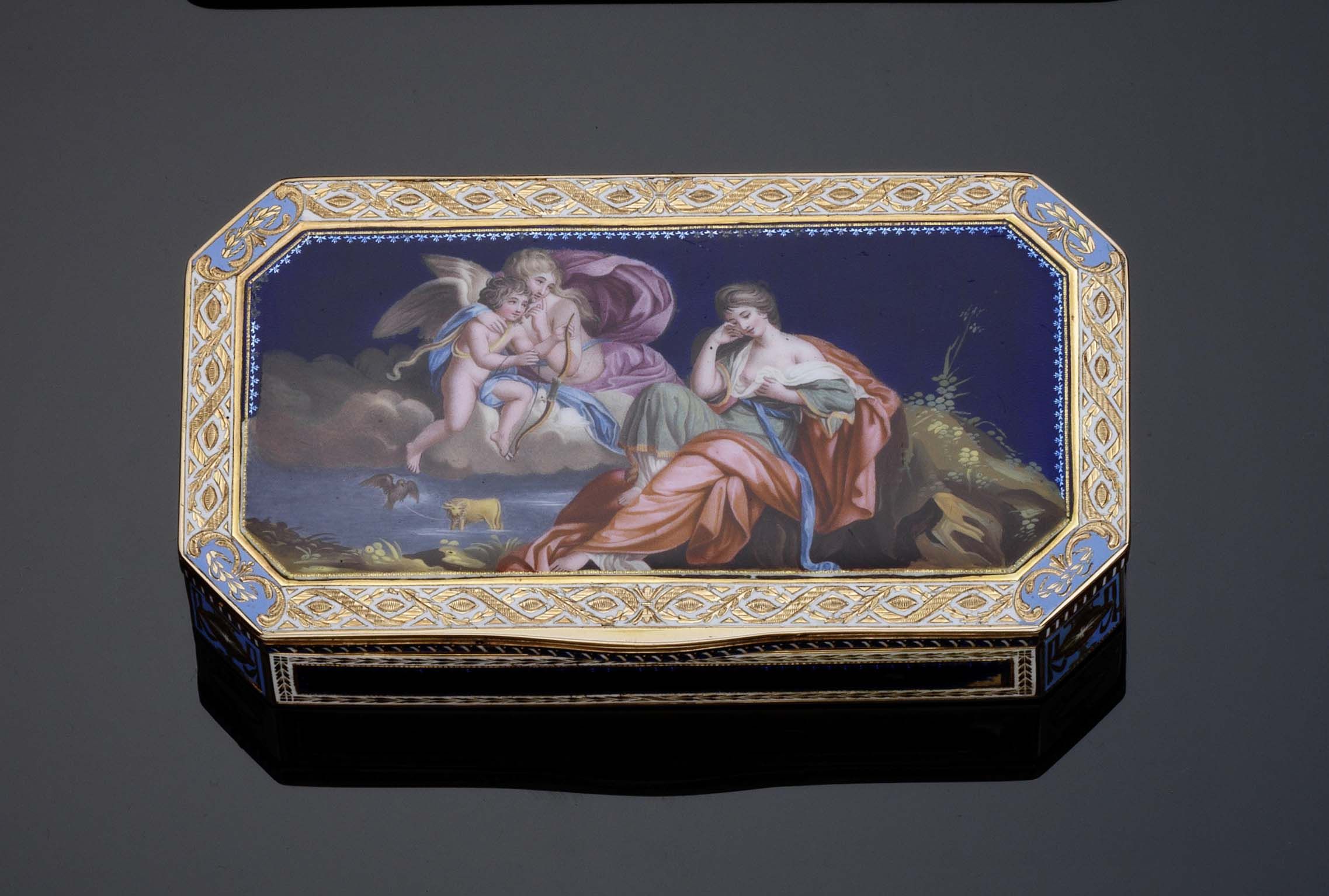 Bonhams : An early 19th century gold snuff box Unmarked apart from ...
