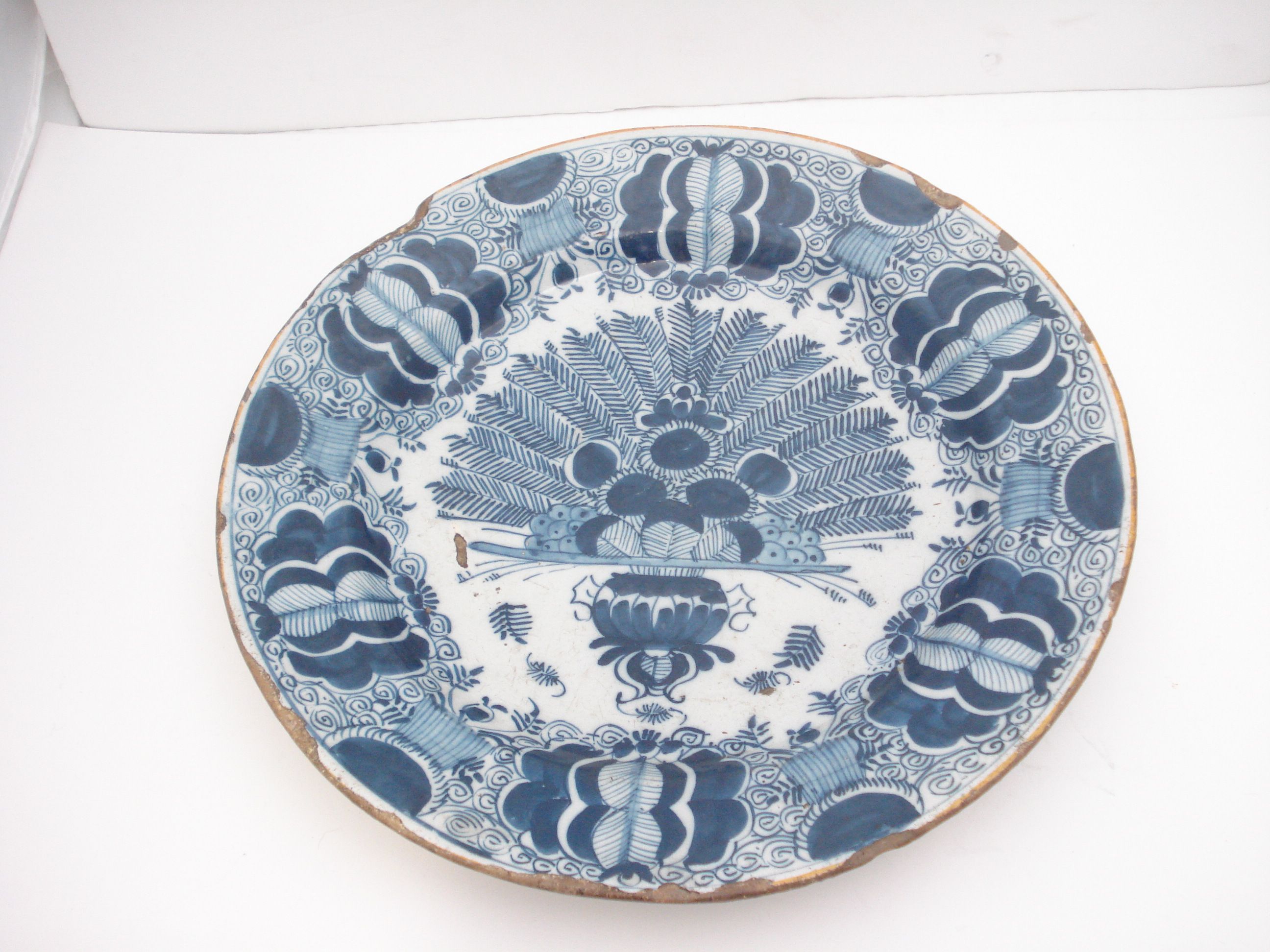 Bonhams : A Dutch Delft charger De Klaauw (The Claw) factory, 18th century