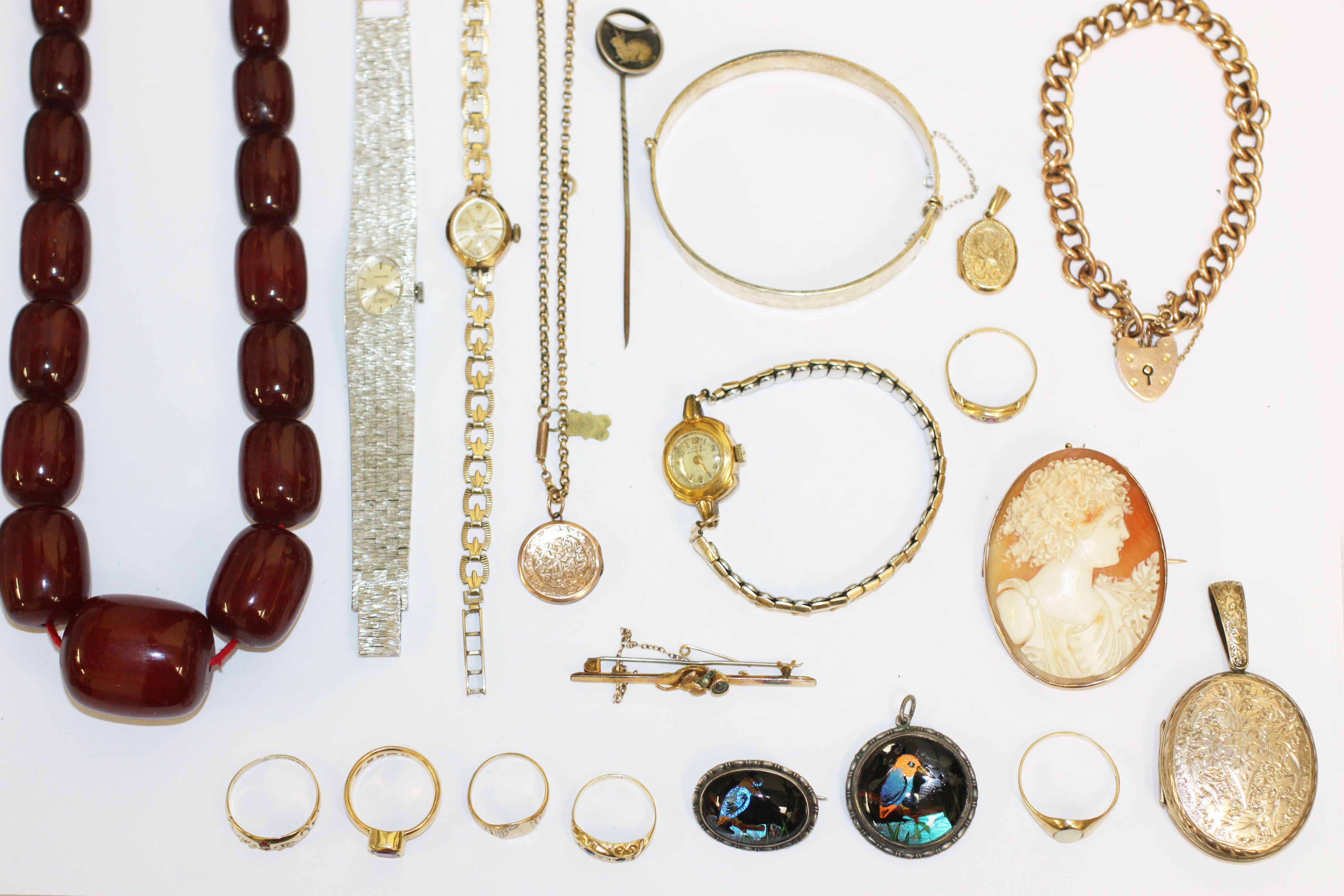 Bonhams : A collection of jewellery,