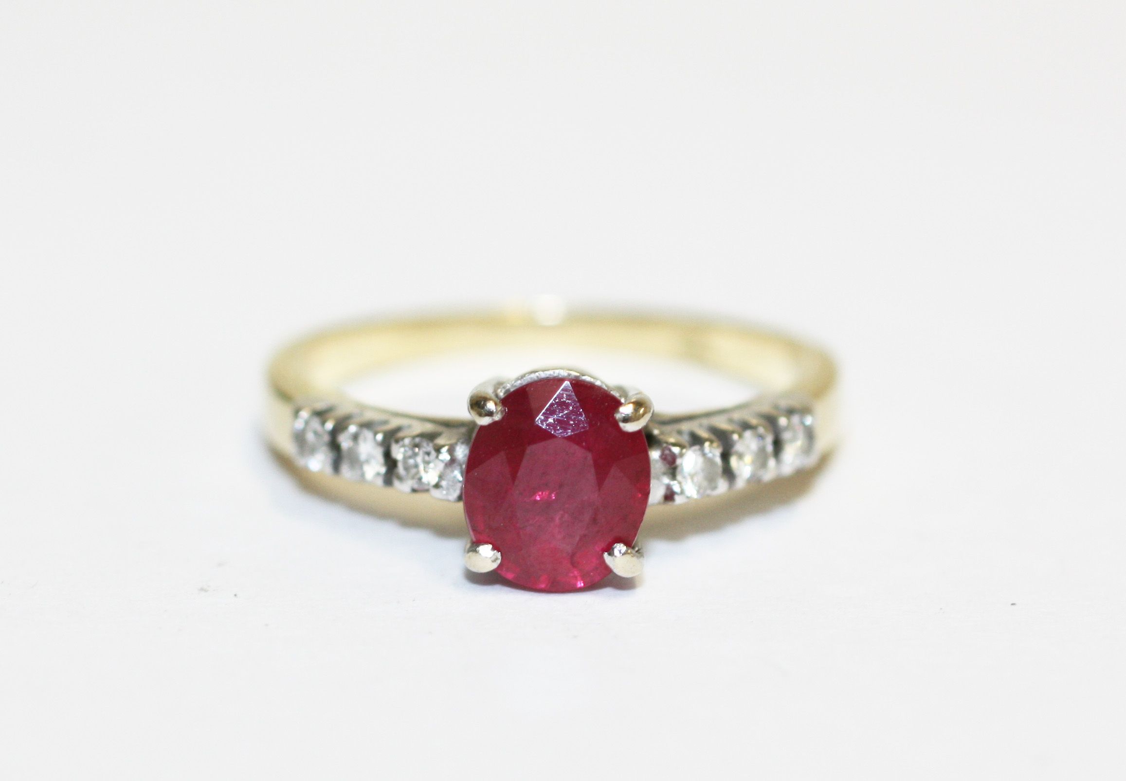 Bonhams : A ruby and diamond ring,