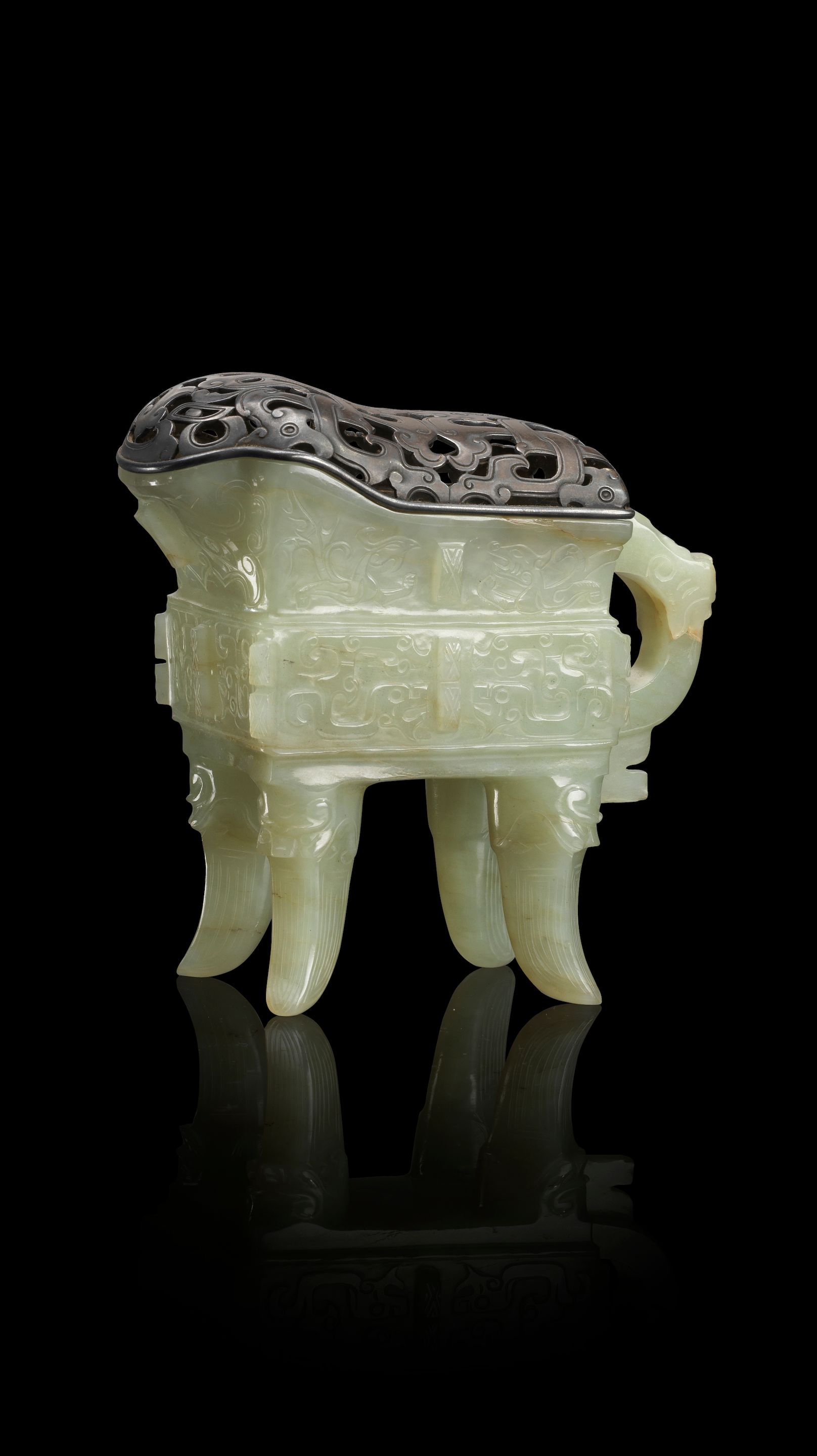Bonhams : An archaistic jade pouring vessel, fang jue Qing dynasty