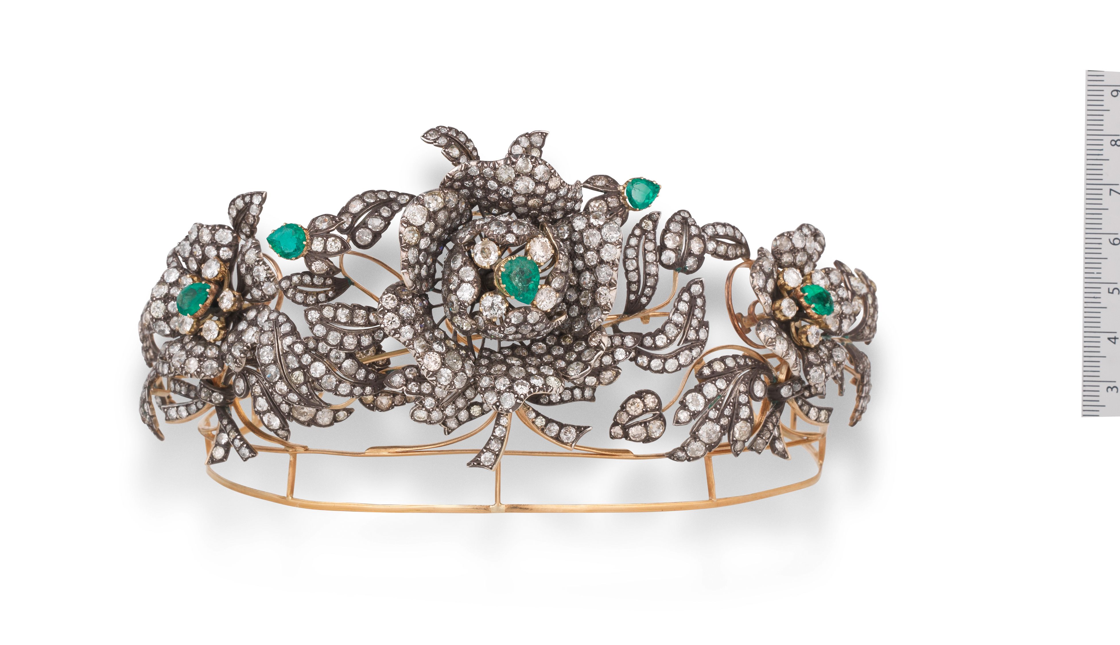 Smaragd Tiara Emerald Tiaras: The Jewels Of Queens Through The Ages