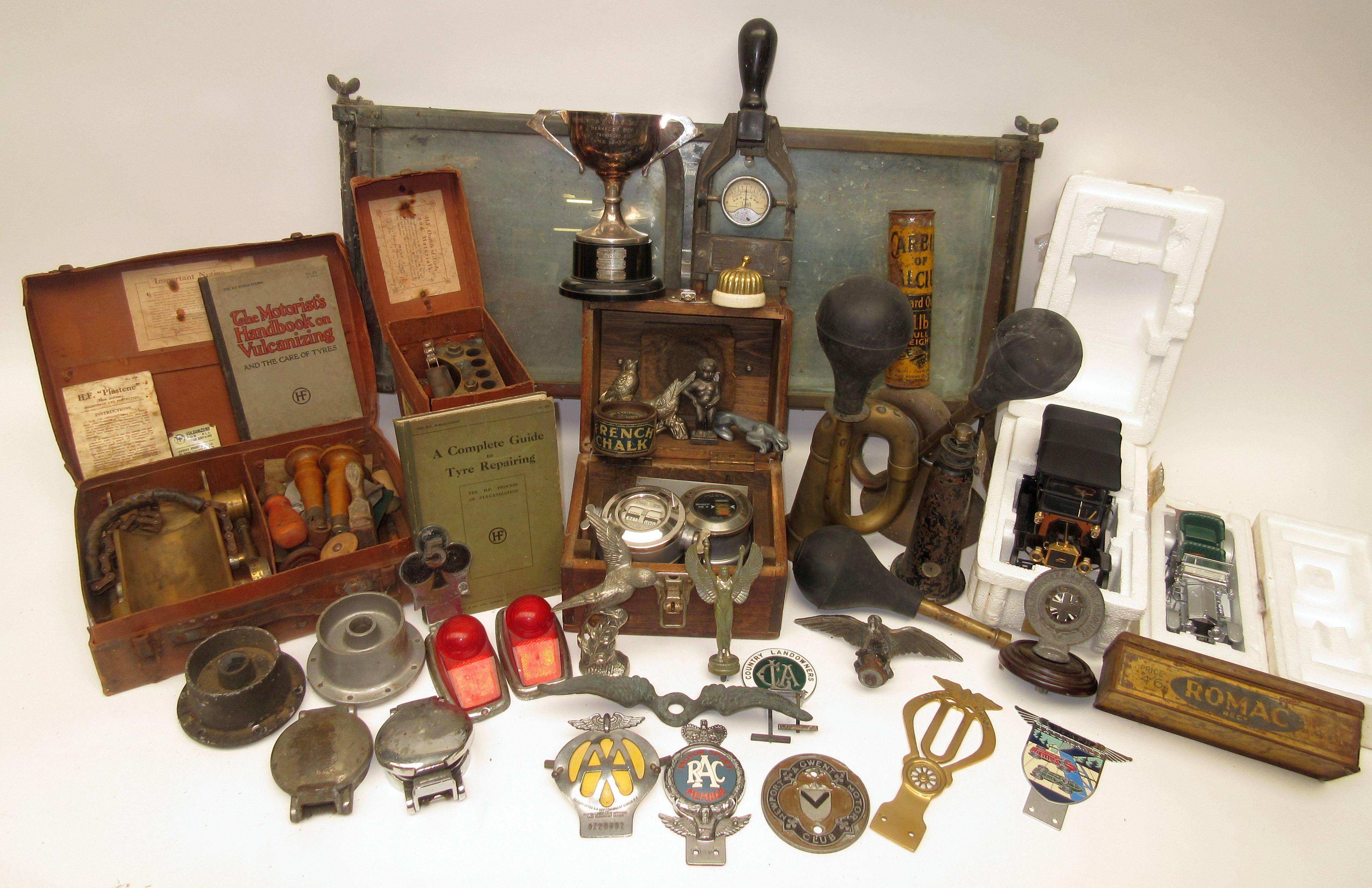 Bonhams Cars Assorted Automobilia Qty