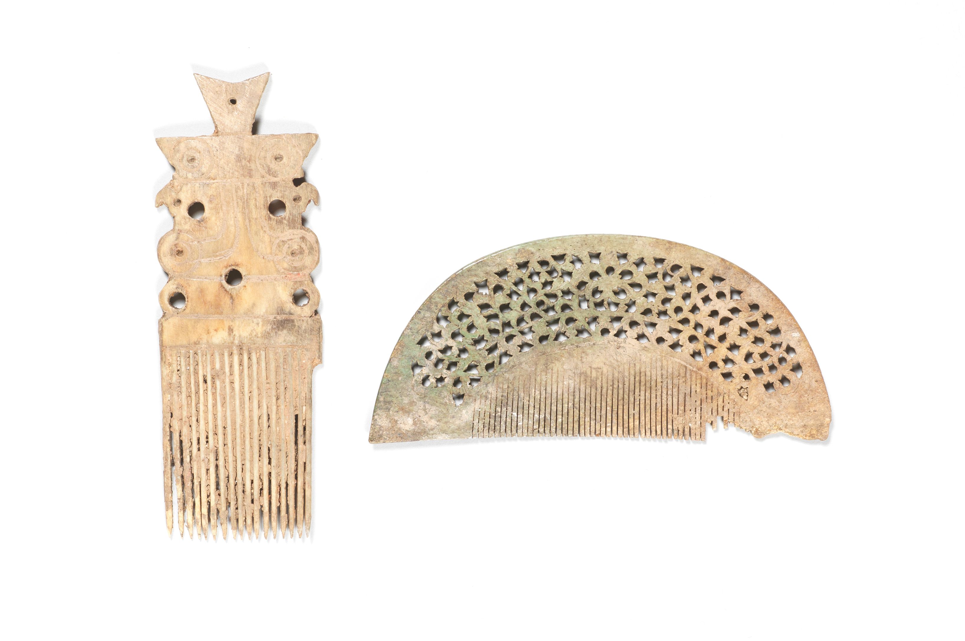 Bonhams : TWO RARE BONE COMBS (4)