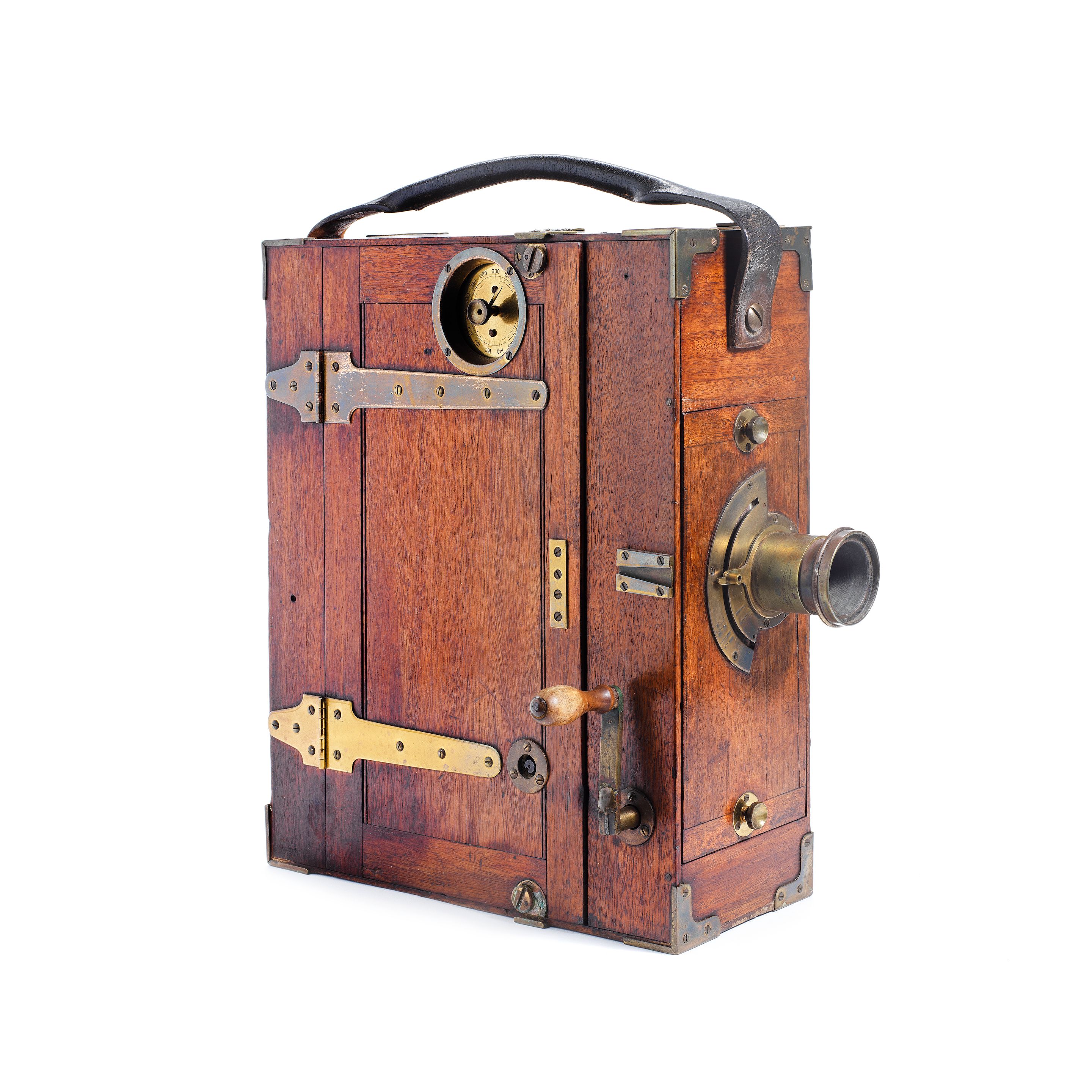 Bonhams : AN E.F. MOY LTD HAND-CRANKED CINE CAMERA, ENGLISH, CIRCA 1910,