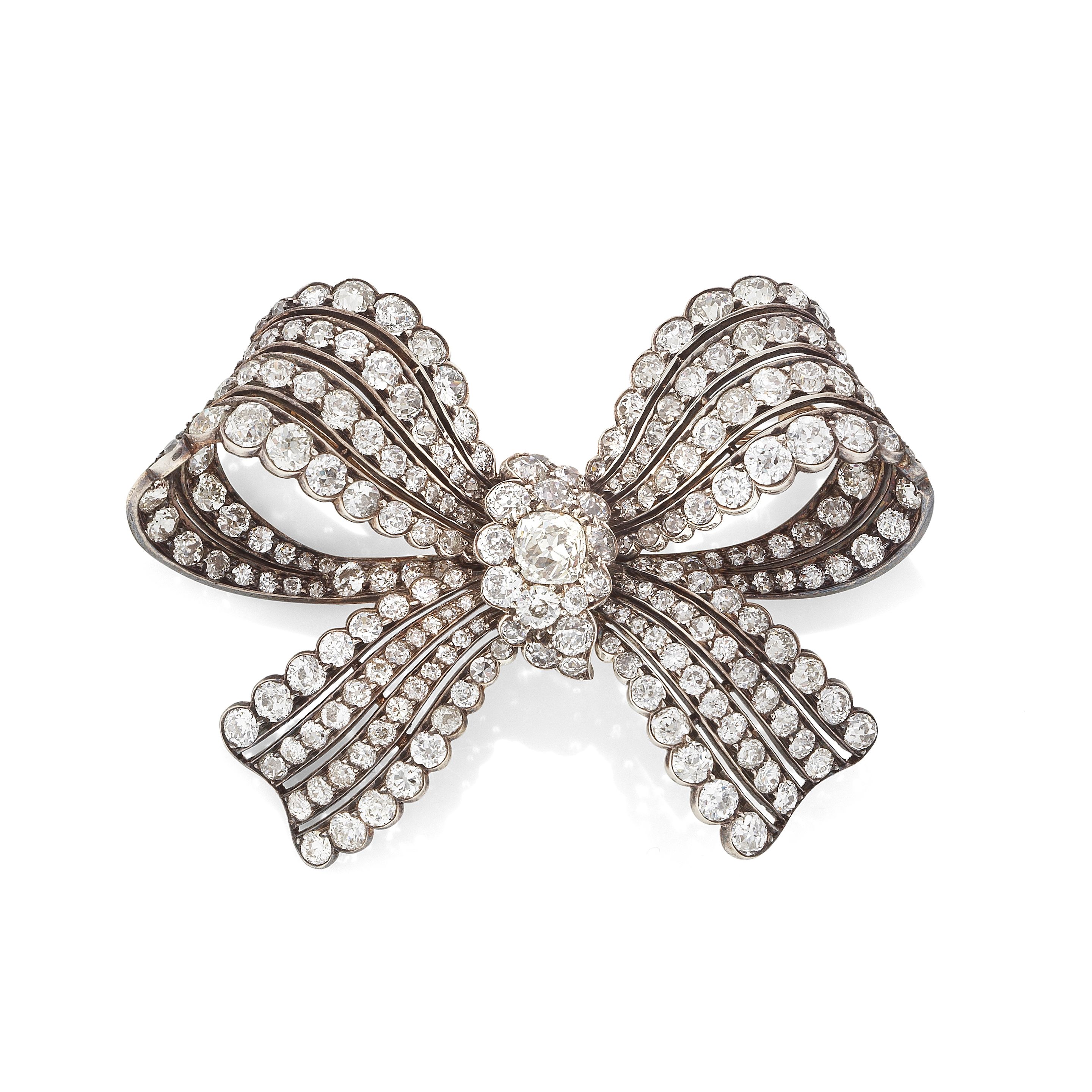 Bonhams : DIAMOND BOW BROOCH, 1ST HALF OF THE 20TH CENTURY