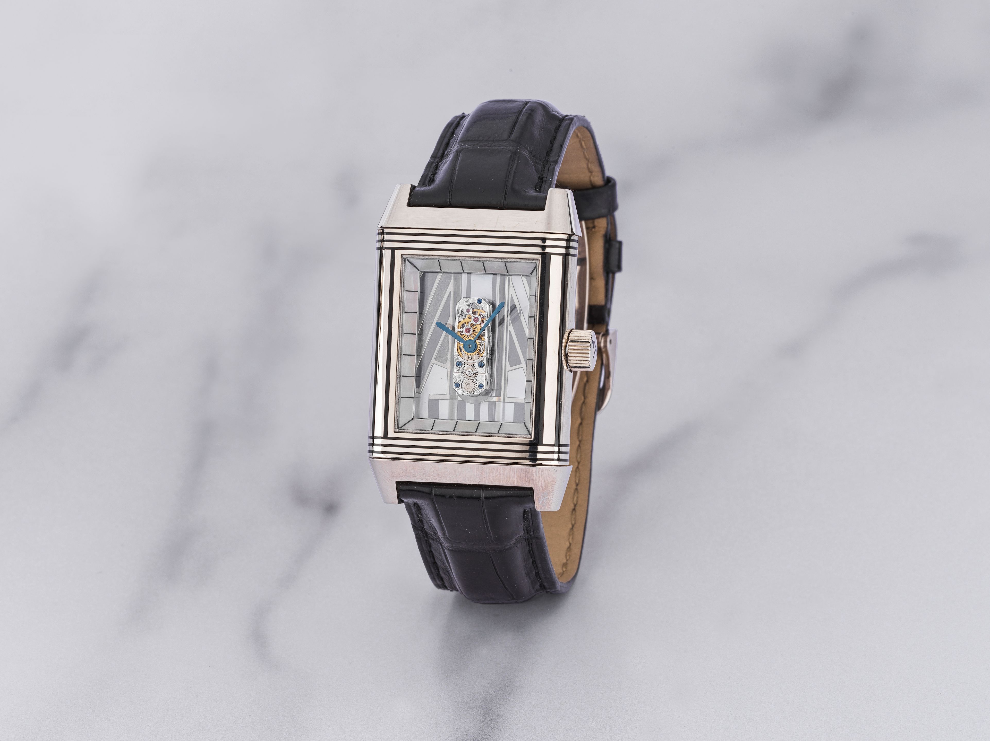 Bonhams : Jaeger-LeCoultre. Rare et belle montre bracelet en or blanc ...