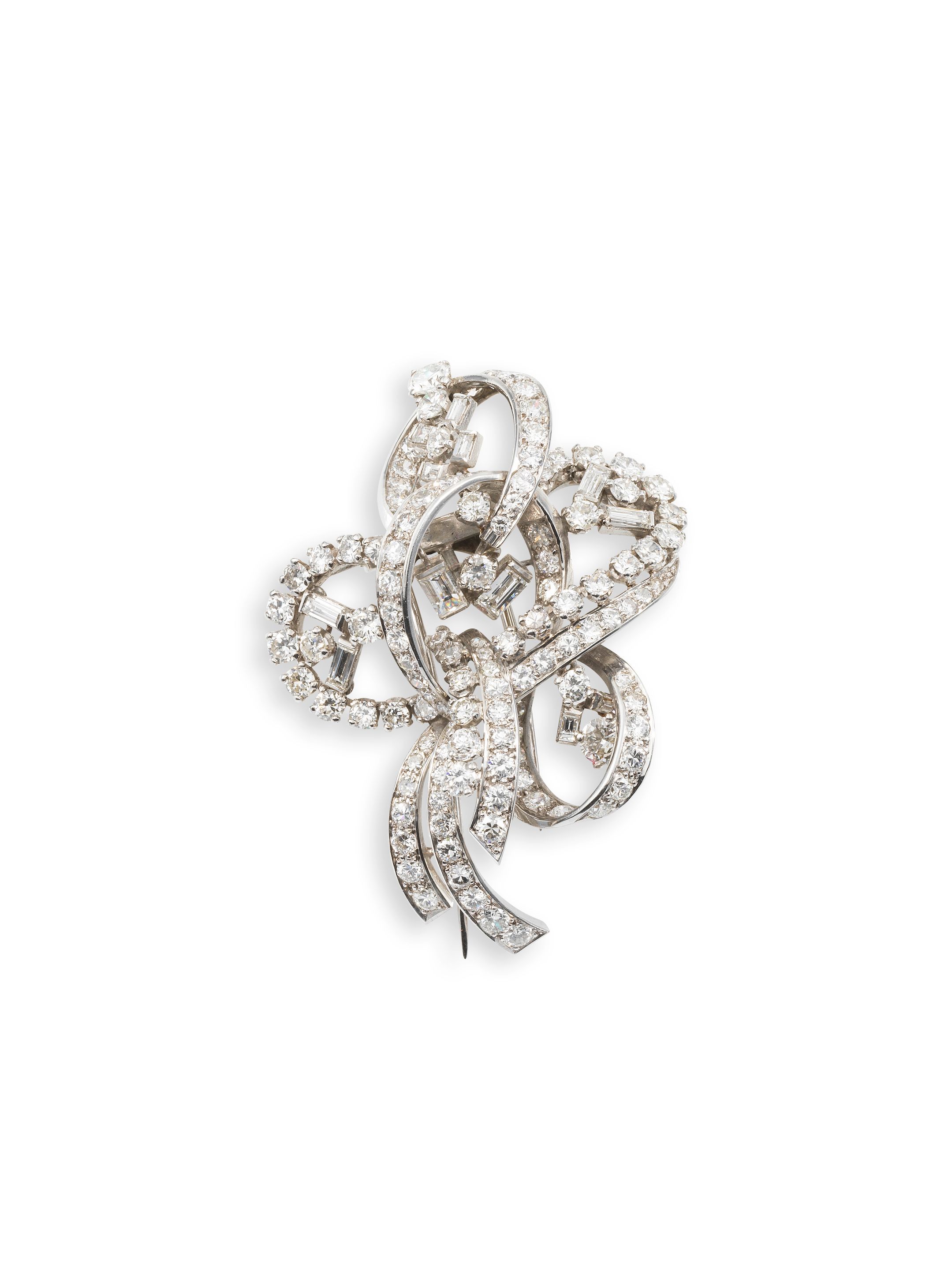Bonhams Cornette de Saint Cyr : BROCHE DIAMANTS, CIRCA 1960