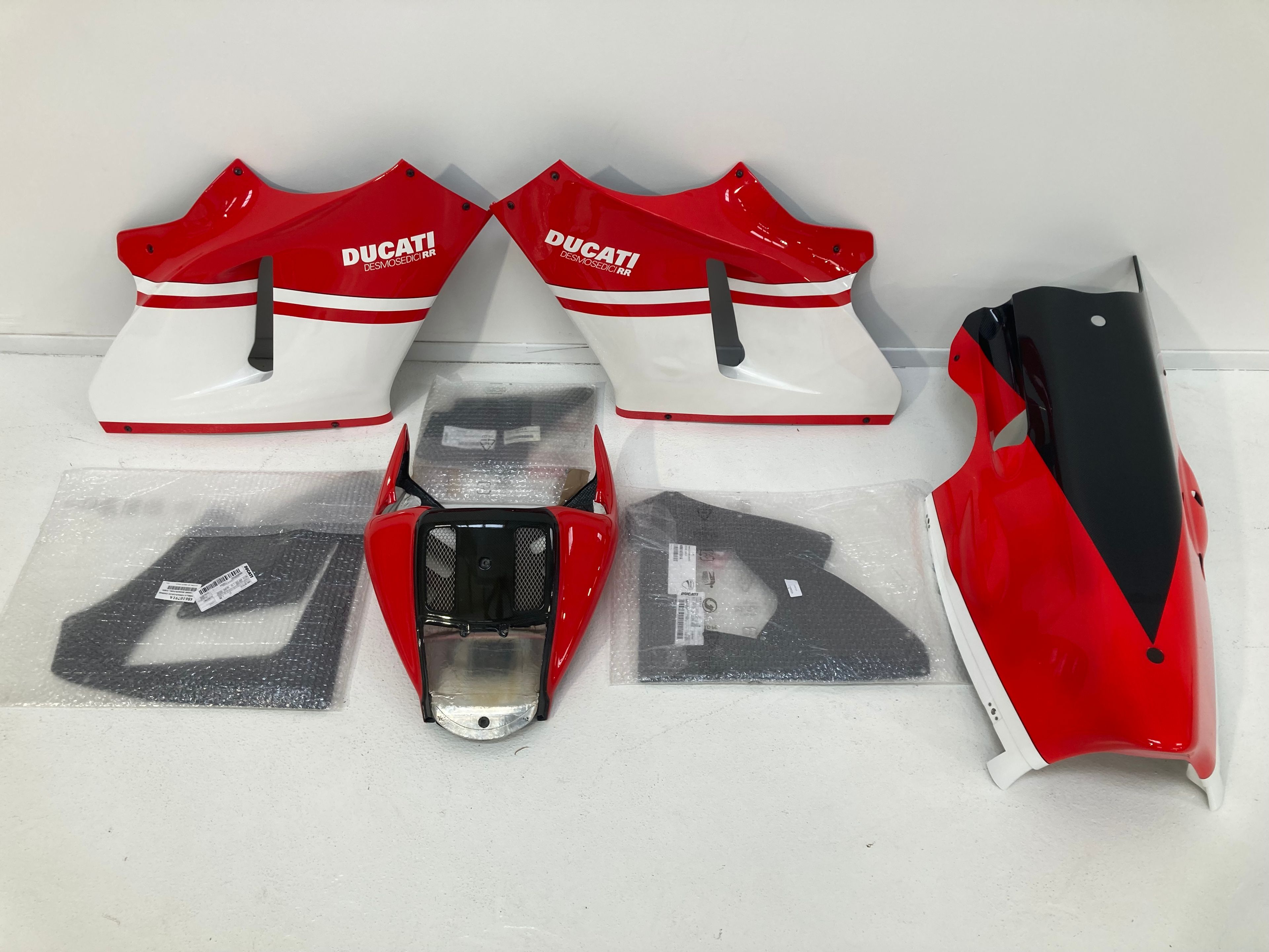 Bonhams Cars : Ducati Desmosedici fairings ((Qty))