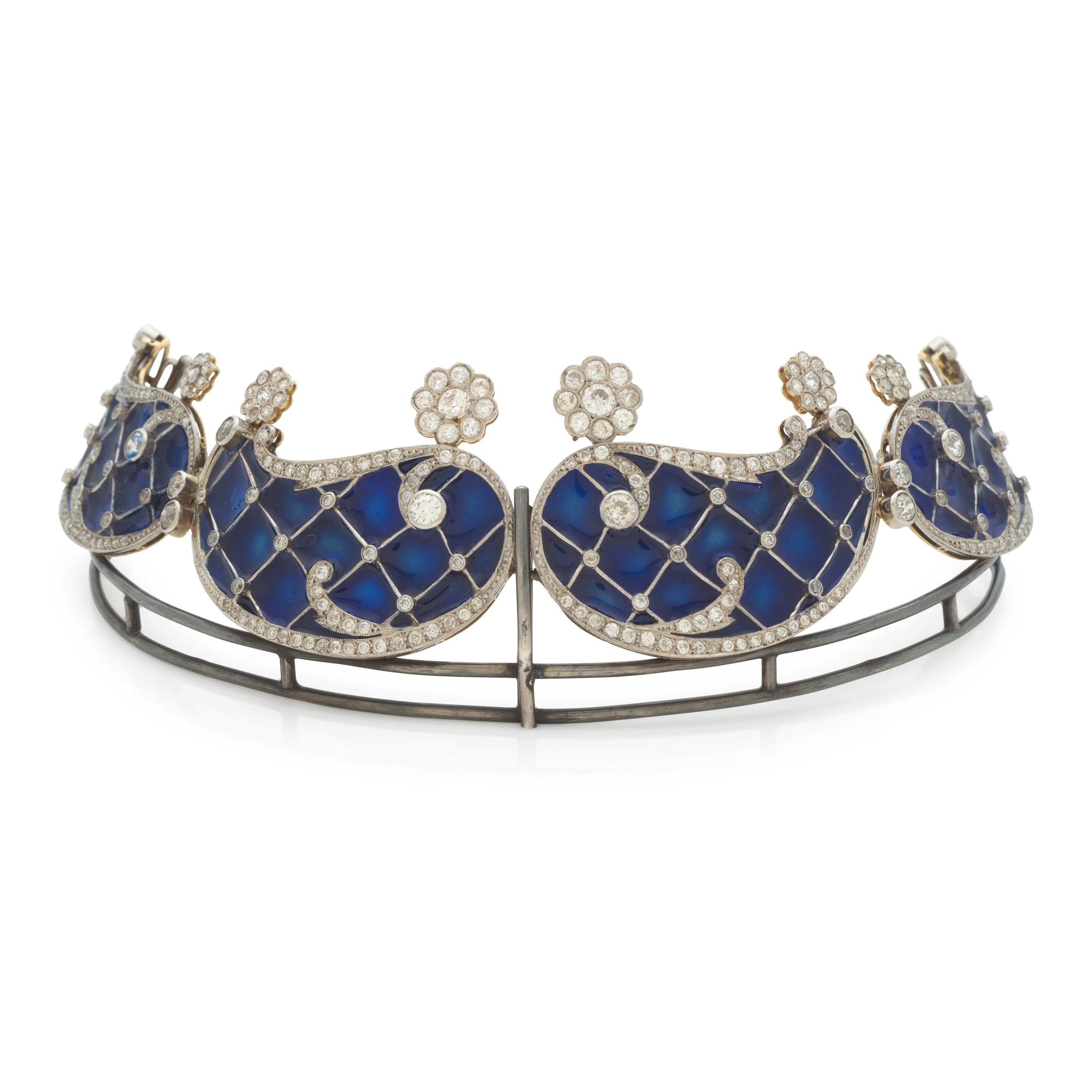 Bonhams Cornette de Saint Cyr : TIARE EMAIL ET DIAMANTS