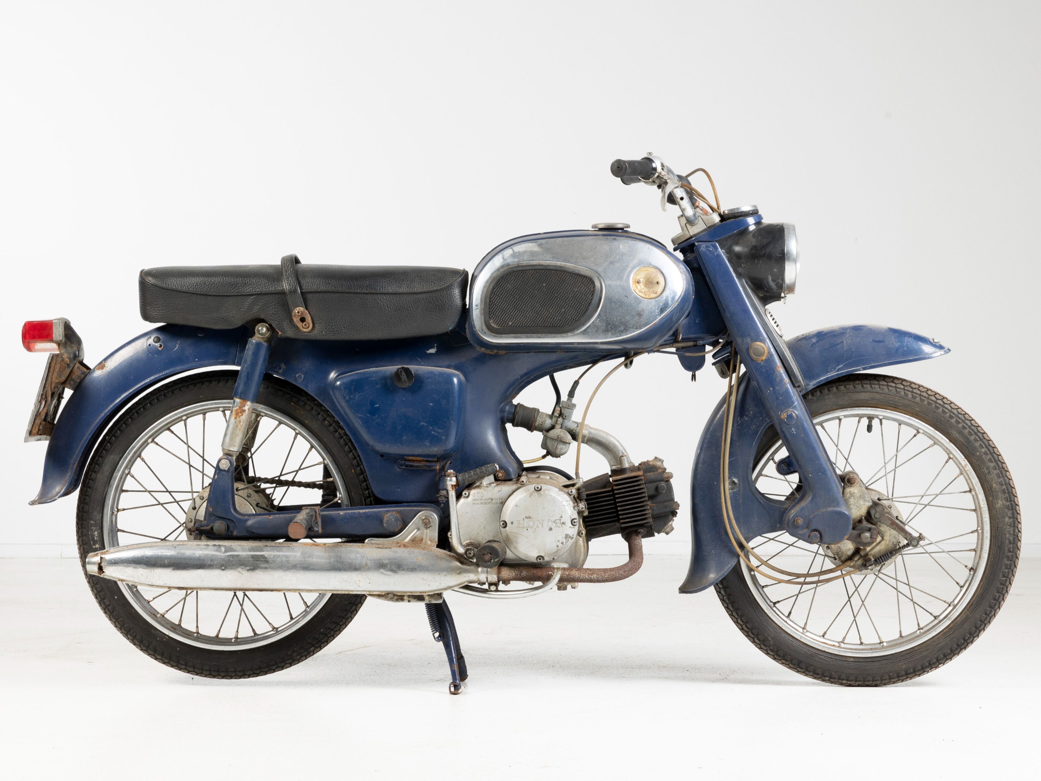 Bonhams Cars : 1965 Honda 90cc C200 Sports Frame no. C200-191702 Engine ...