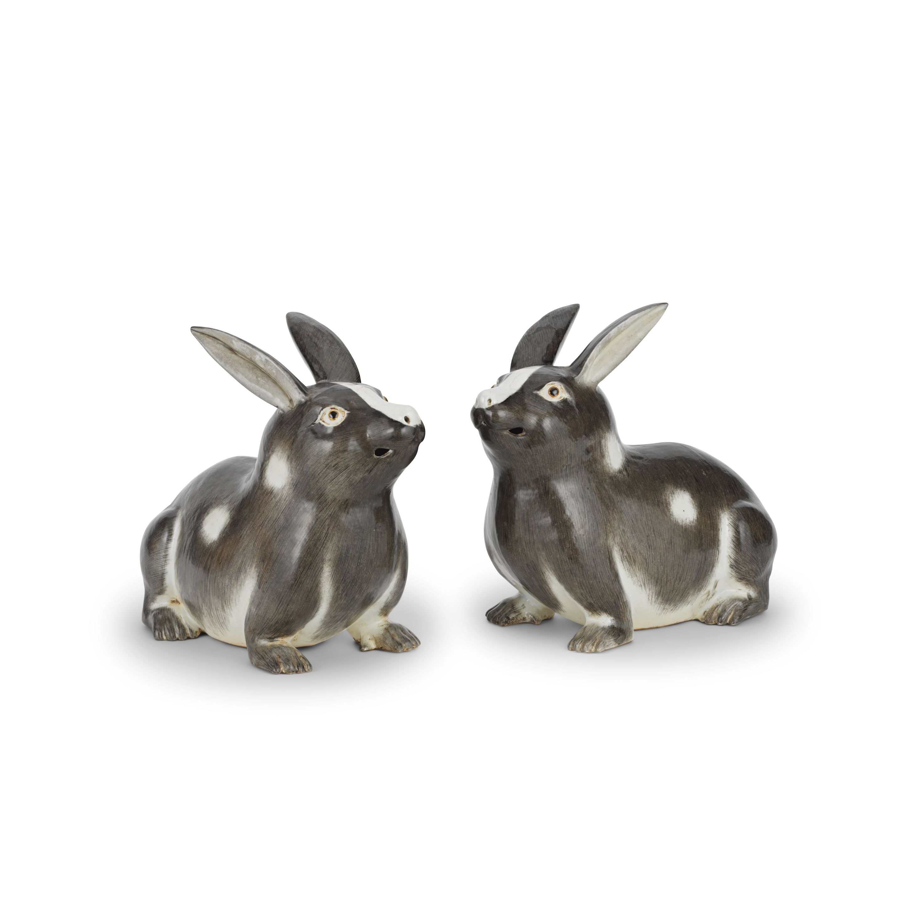Bonhams : A PAIR OF CHINESE EXPORT MODELS OF RABBITS 18th/19th century (2)