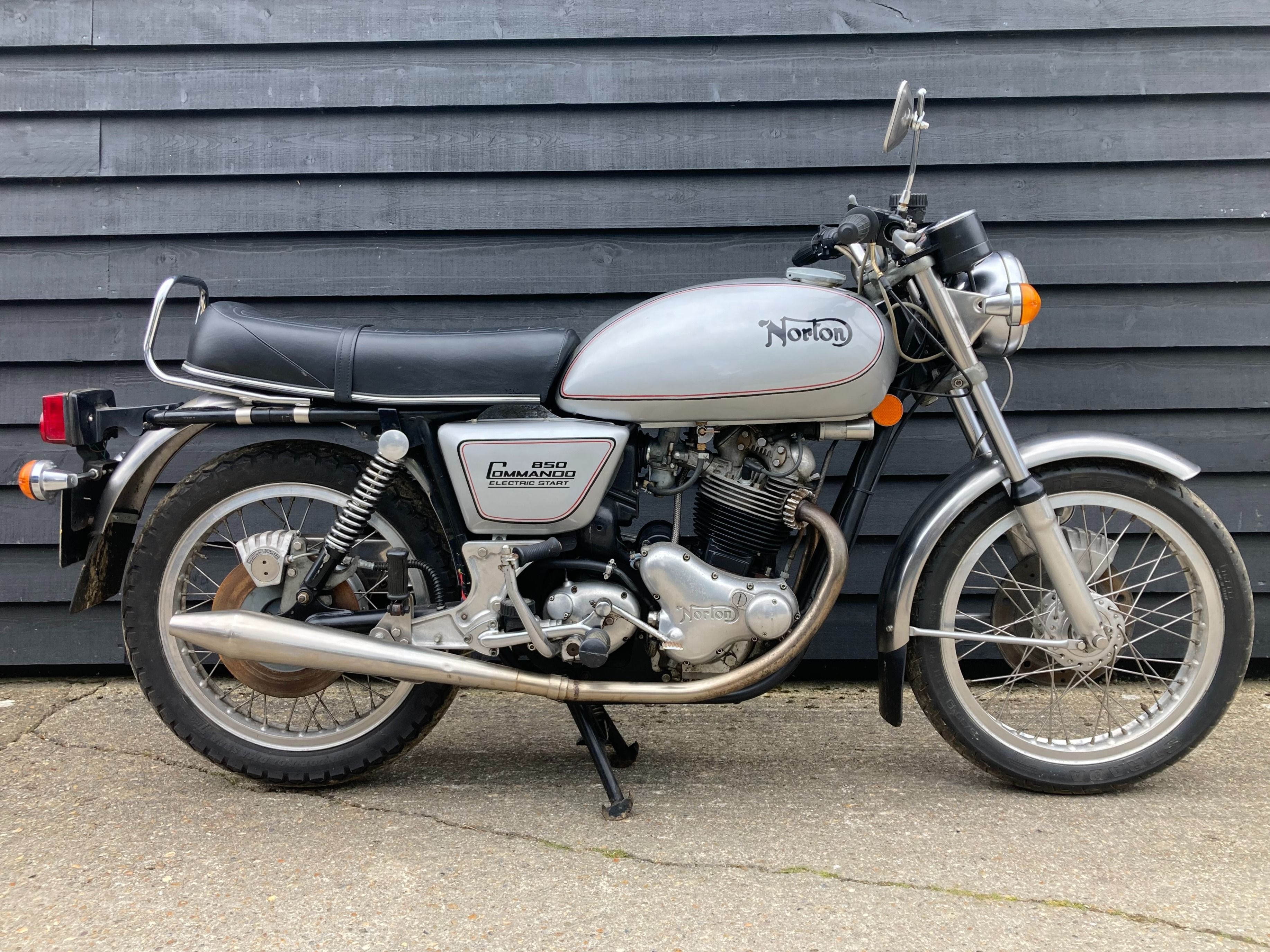 Bonhams Cars : The Andy Chapman Collection, 1976 Norton Commando 850 ...