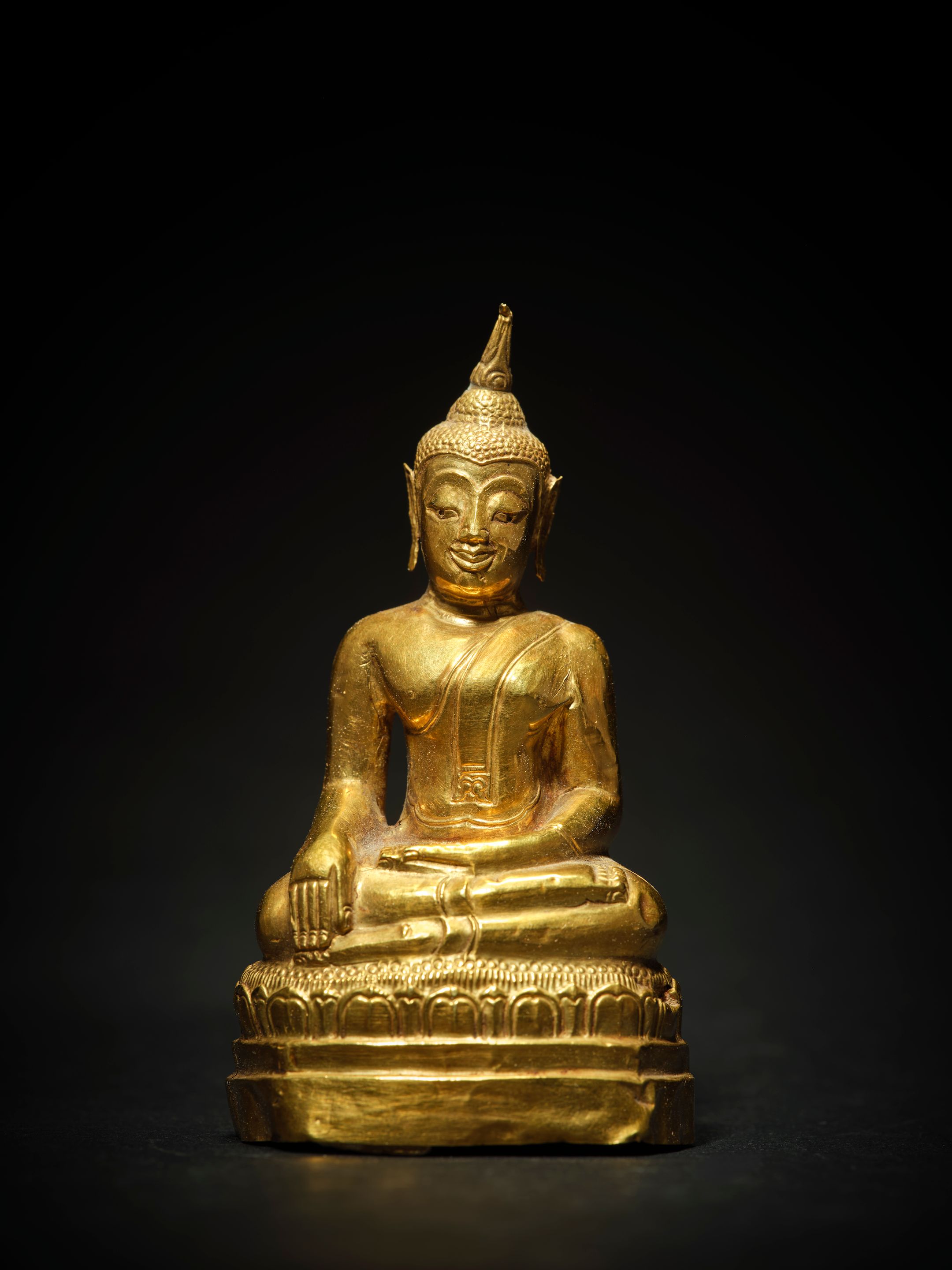 Bonhams Cornette de Saint Cyr : PETITE STATUETTE DE BOUDDHA EN OR ...