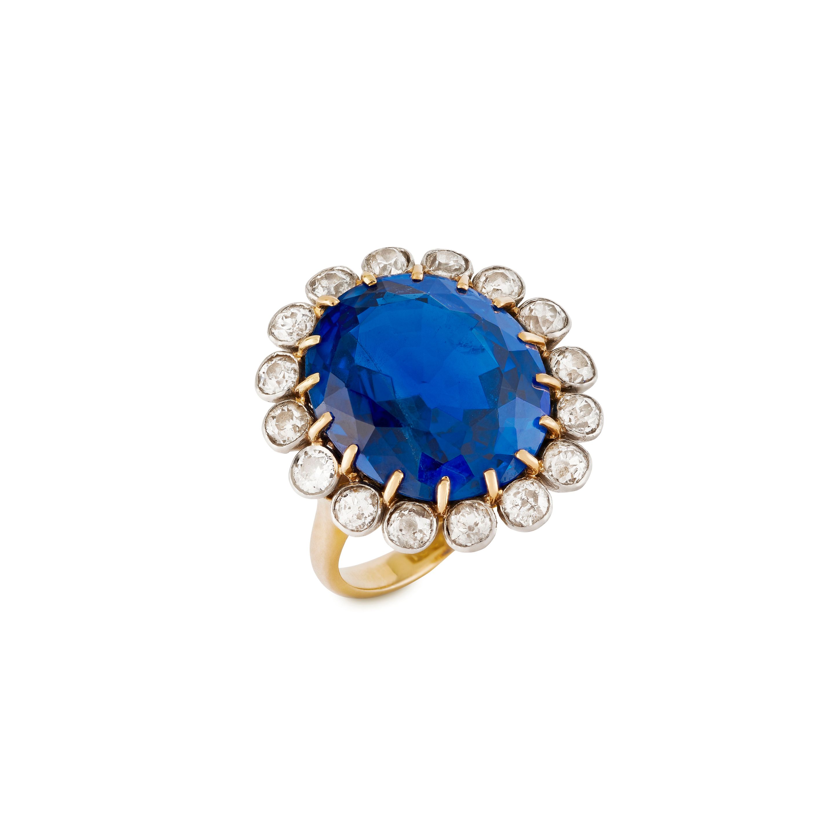 Bonhams : SAPPHIRE AND DIAMOND CLUSTER RING